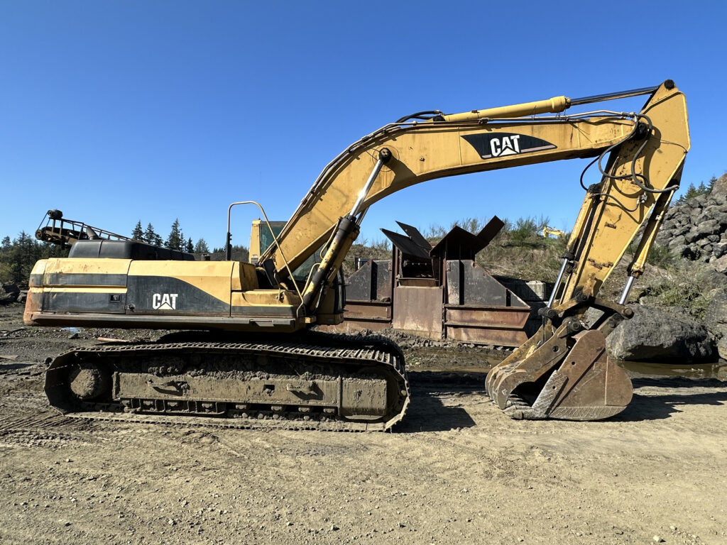 Cat 330B Excavator - KNM Oregon Machinery